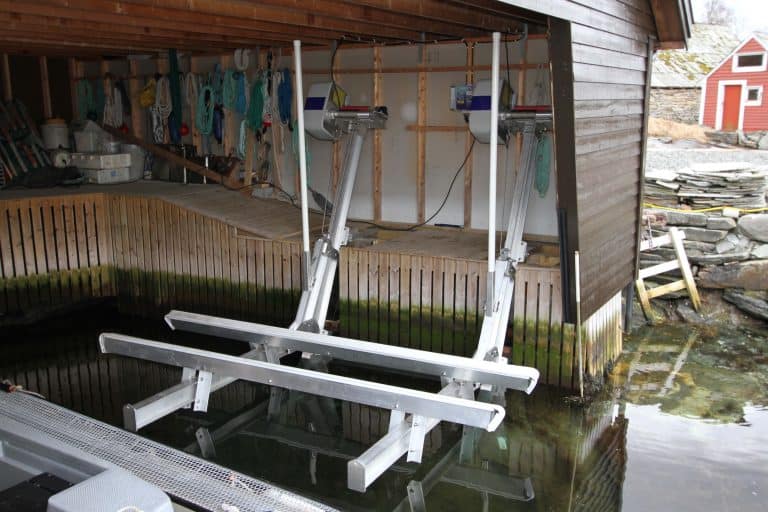 Elevator Boat Lift Photo Gallery │ IMM Quality Boat Lifts