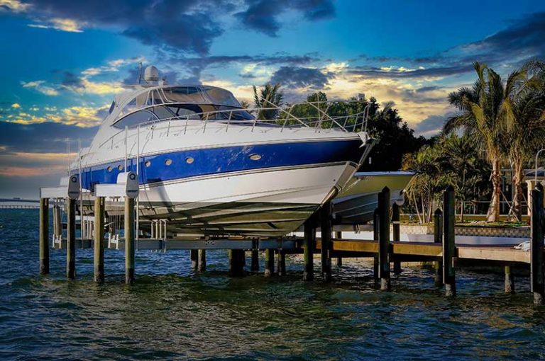 Superlift Vertical Boat Lift │ IMM Quality Boat Lifts